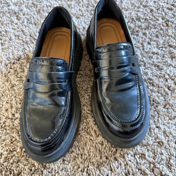 Zara | Shoes | Zara Girls Shiny Black Loafers | Poshmark